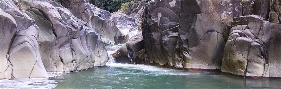 Grotte Anse Castalia